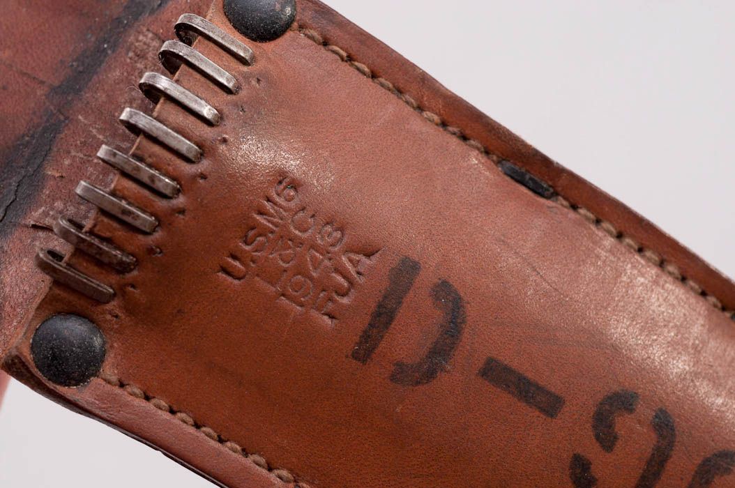 Blade marked ''U.S. M3 Camillus'' Trench Knife