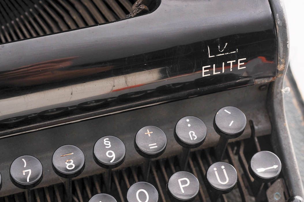 WWII German Olympia Elite SS Typewriter