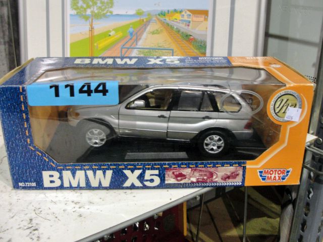 Motormax BMW x5 diecast metal collectors car