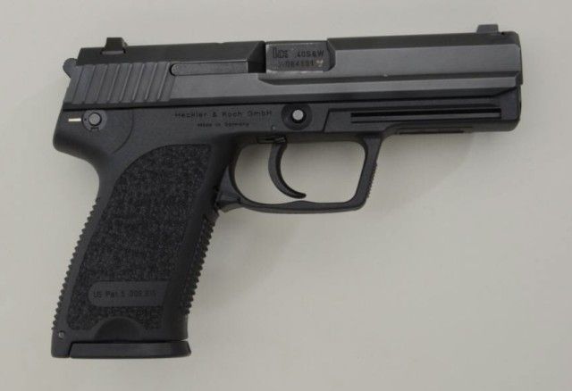 H&K USP 40 DA semi-auto pistol, .40 cal., 4” barrel, mat black finish ...