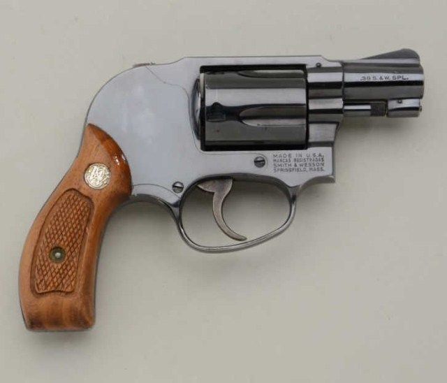 Smith & Wesson Model 49 DA revolver, shrouded hammer, .38 cal., 2 ...