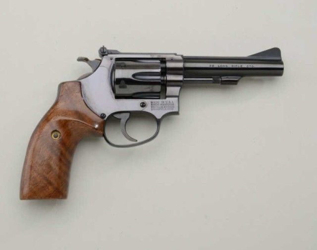 Smith & Wesson Model 34-1 DA revolver, .22LR cal., 4” barrel, blue ...