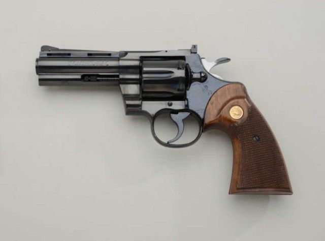 Colt Python DA revolver, .357 Magnum cal., 4” ventilated rib barrel ...