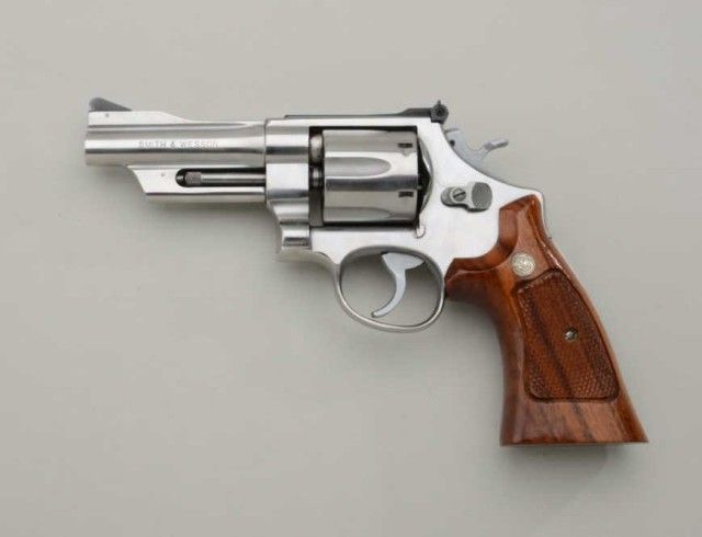 Smith & Wesson Model 624 DA revolver, .44 S&W Special cal., 4” barrel ...