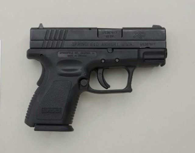Springfield Armory Model XD-40 Sub-Compact semi-auto pistol, .40 S&W ...