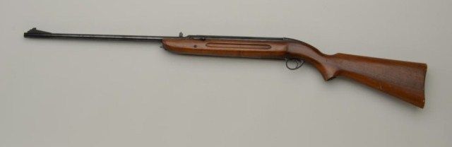 BSA "Club" .177 air rifle, #EB383, in good to very good condition ...