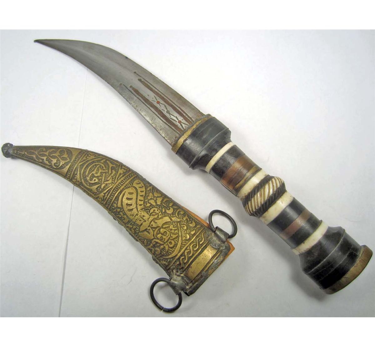 EARLY MIDDLE EASTERN FIGHTING KNIFE W/ INLAY HANDLE AND SHEATH