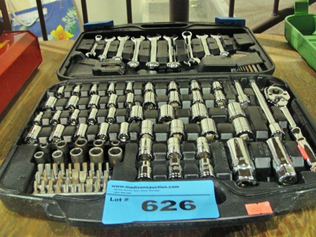 Channel lock combination tool set