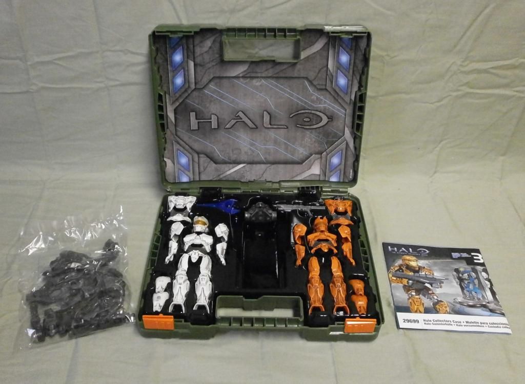 Halo Video Game Collector Case w/3 Suits Of Armor