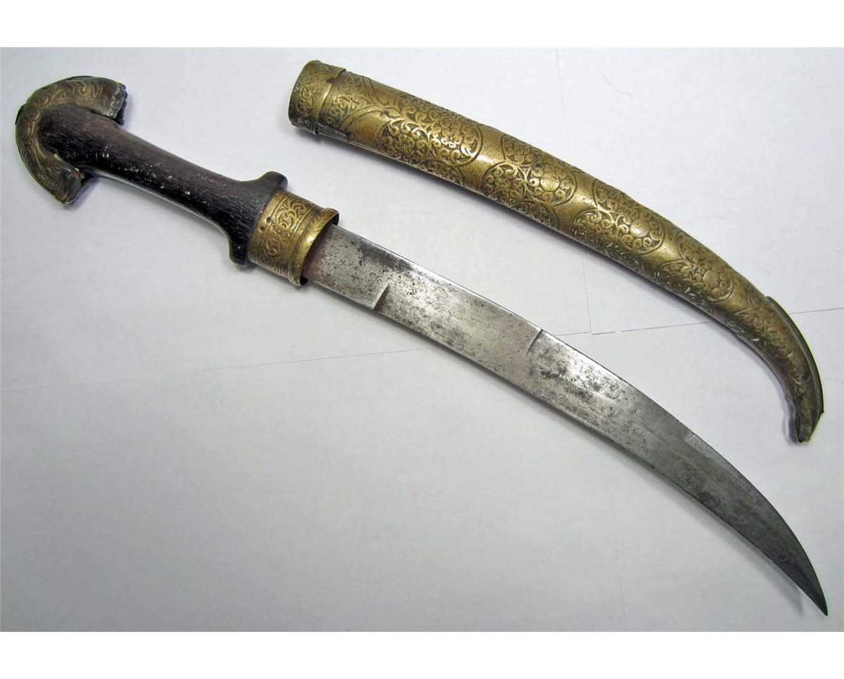 MIDDLE EASTERN ISLAMIC ALI BABE SCIMITAR DAGGER W/ SCABBARD