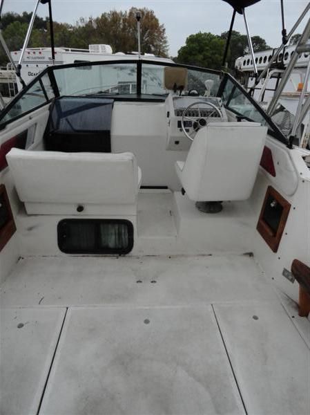 1988 Century 255 26' Cabin Cruiser