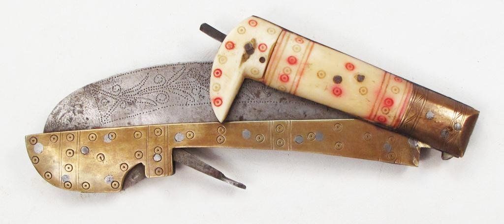 AN AFGHAN LOHAR PICK