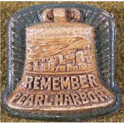 WWII ORIG "REMEMBER PEARL HARBOR" VINTAGE PIN