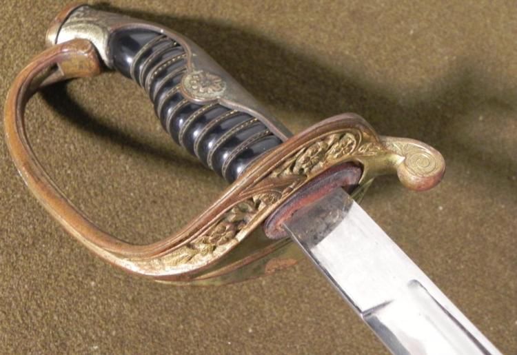 ORIGINAL WWII JAPANESE ARMY KYU-GUNTO OFFICER'S SWORD