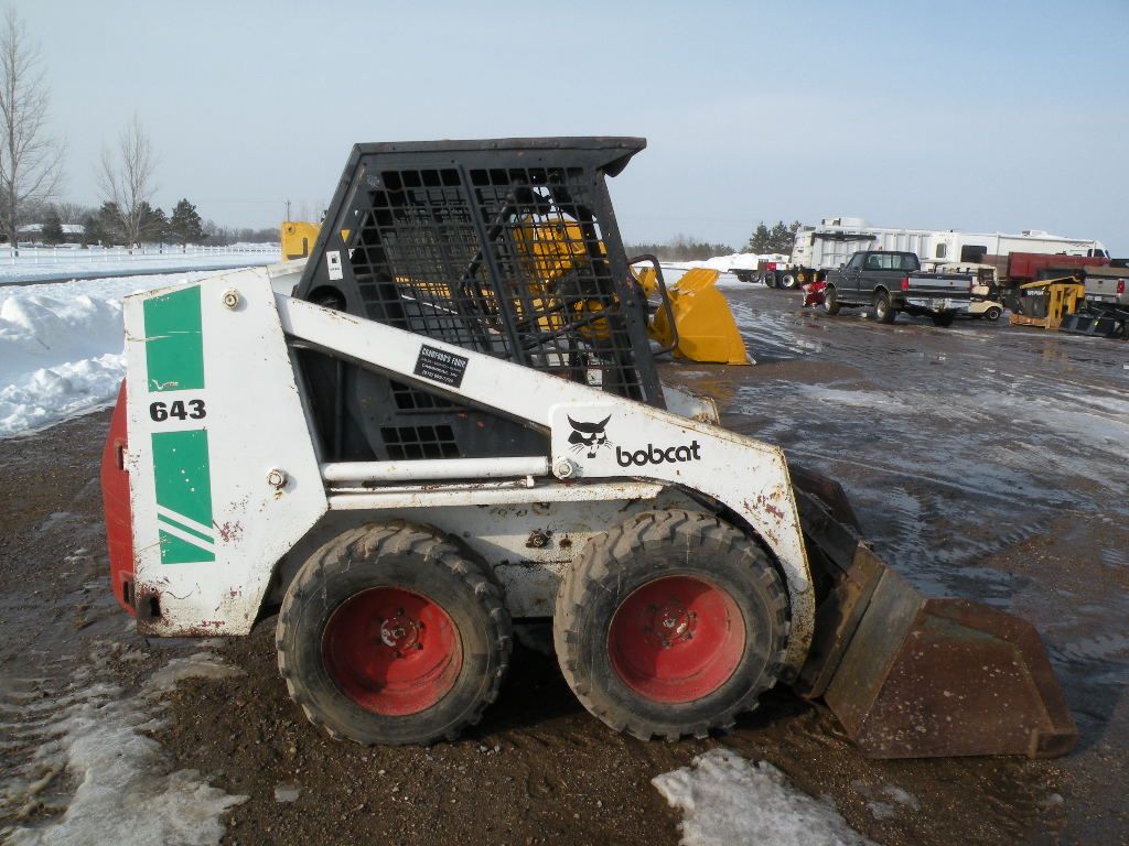 Bobcat 643 diesel SN#5015m20322 67" Bucket