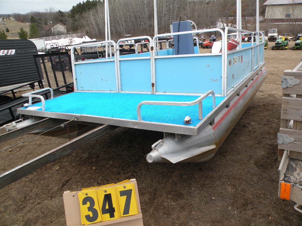 1983 Madsen pontoon w/15hp Evinrude SN-JEM180520683