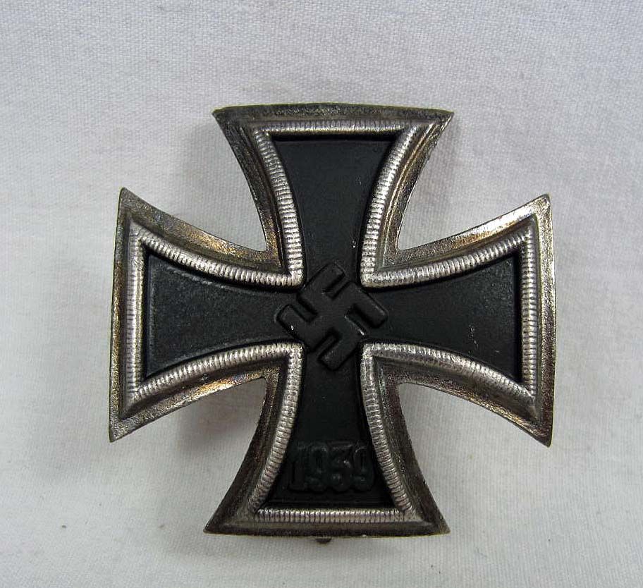 GERMAN NAZI IRON CROSS PINBACK