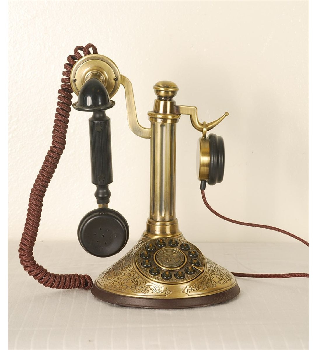 Paramount Collection Vintage Style Telephone
