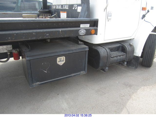 2001 INTERNATIONAL 4700 ROLL BACK TOW TRUCK