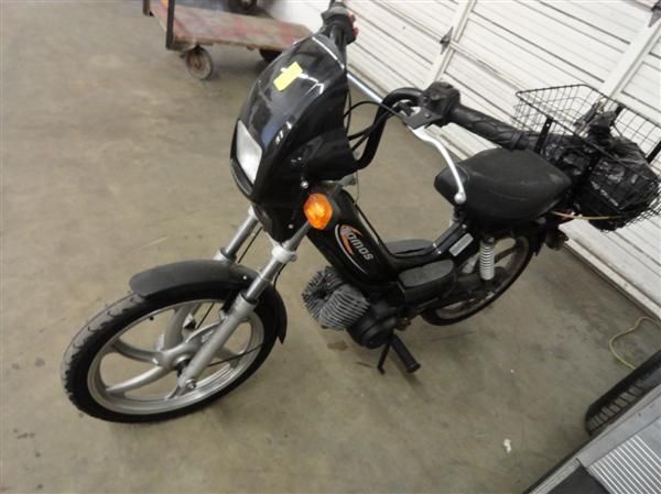 2009 Tomos 49cc Gas Scooter w/Luggage Basket