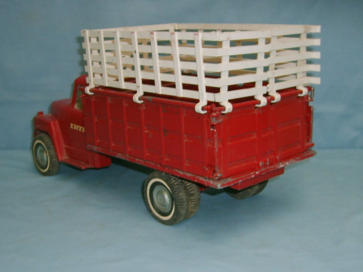 ERTL farm truck 15”