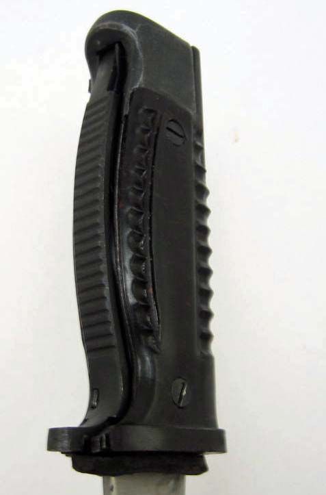 GERMAN NAZI SG 42 W/ HANDLE TOOL KIT COMBAT BAYONET W/ SCABBARD