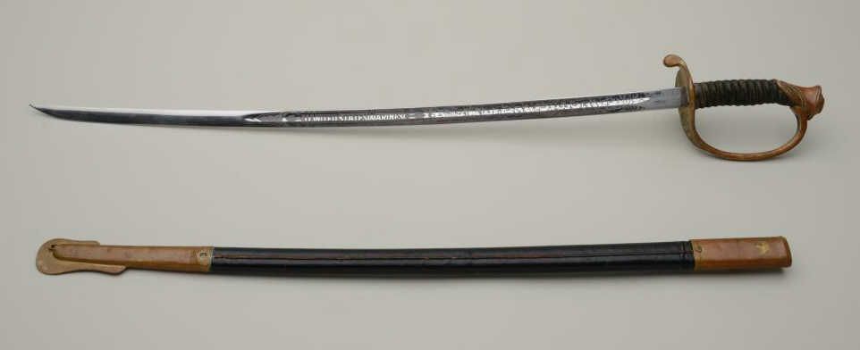 United States Marines etched blade dress sword by Hilborn & Hamburger ...