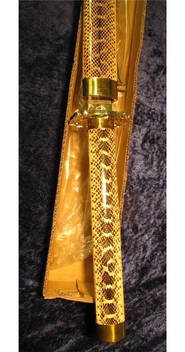 78. Snakeskin Katana Ninja Sword. Snakelike skin covering on the hilt ...