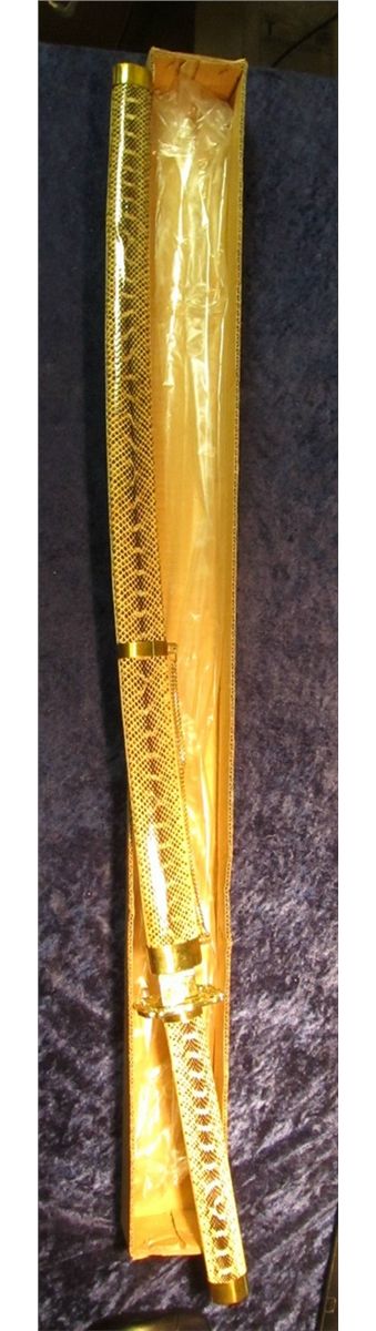 78. Snakeskin Katana Ninja Sword. Snakelike skin covering on the hilt ...