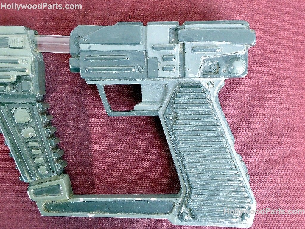V VISITOR THE ORIGINAL 1983 MINISERIES ALIEN LASER PISTOL