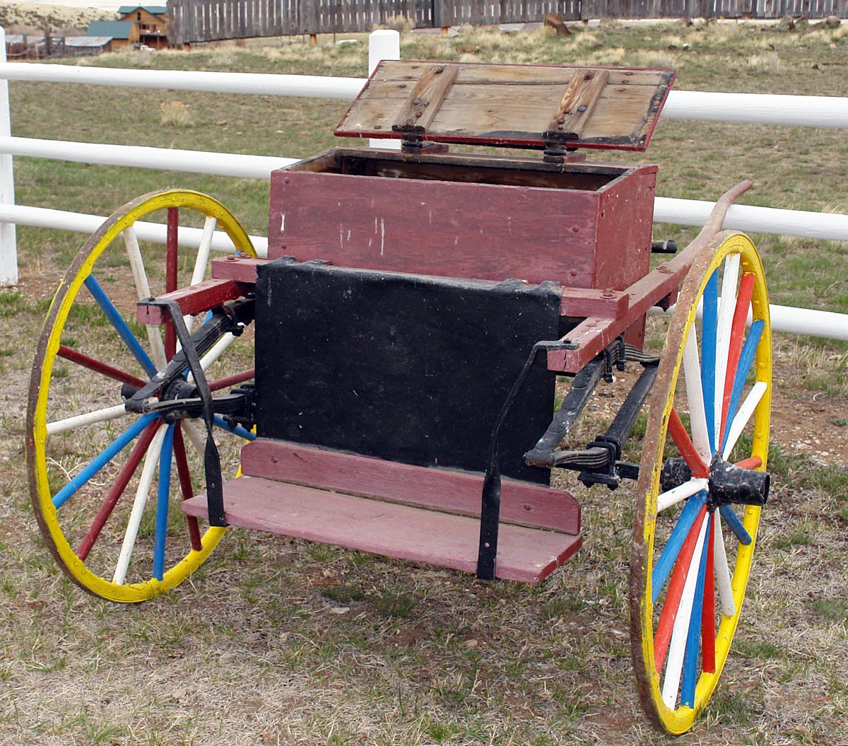 U.S. 2 wheel Caisson wagon