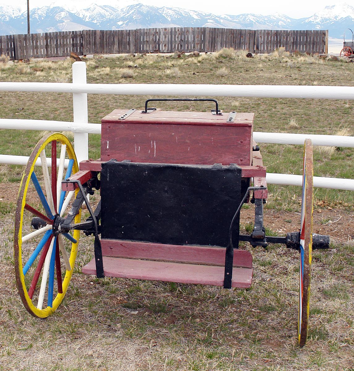 U.S. 2 wheel Caisson wagon