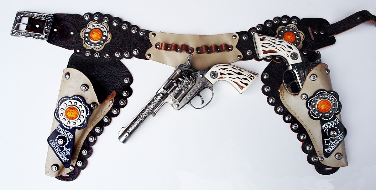 Really fancy kids double rig cap gun set
