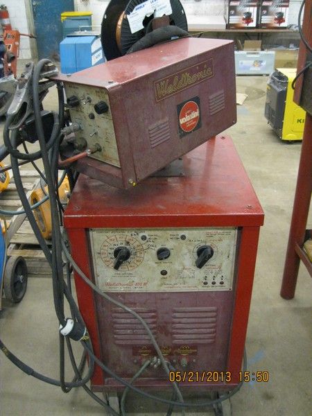 WELDTRONIC 400M WELDERW/ WELDTRONIC WF-325 WIRE FEED