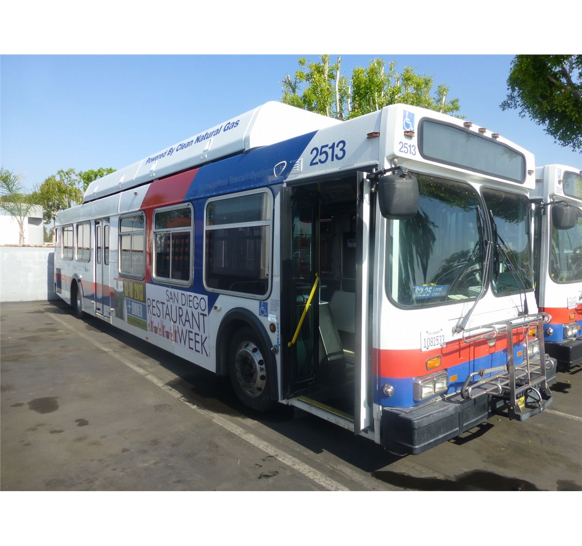 2000 NEW FLYER C40LF