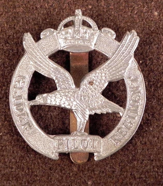 BRITISH GLIDER PILOT'S REGIMENTAL BADGE