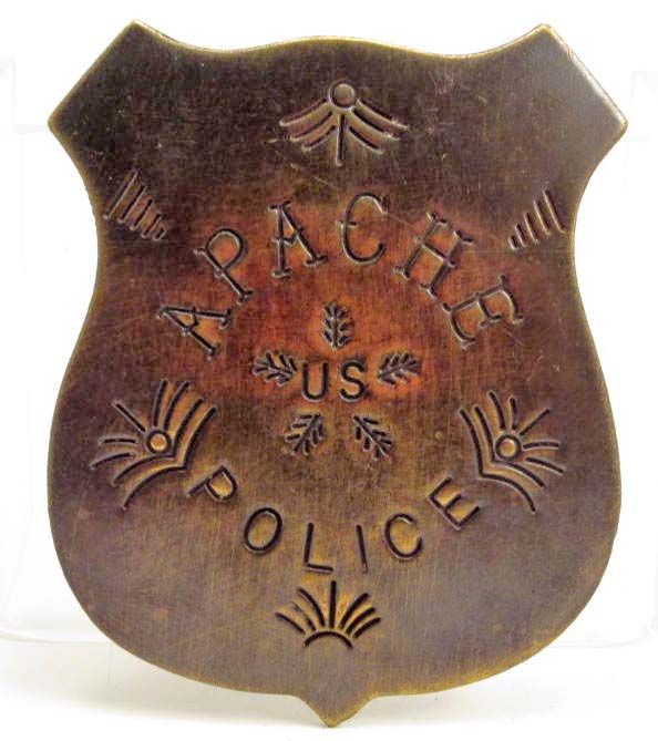 5791 - APACHE POLICE BRASS BADGE COLLECTIBLE