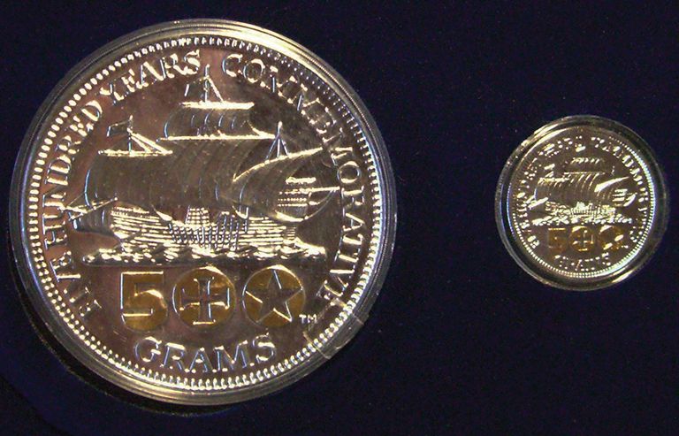 Columbus 500th Anniversary 16oz Silver 2 Coin Set.
