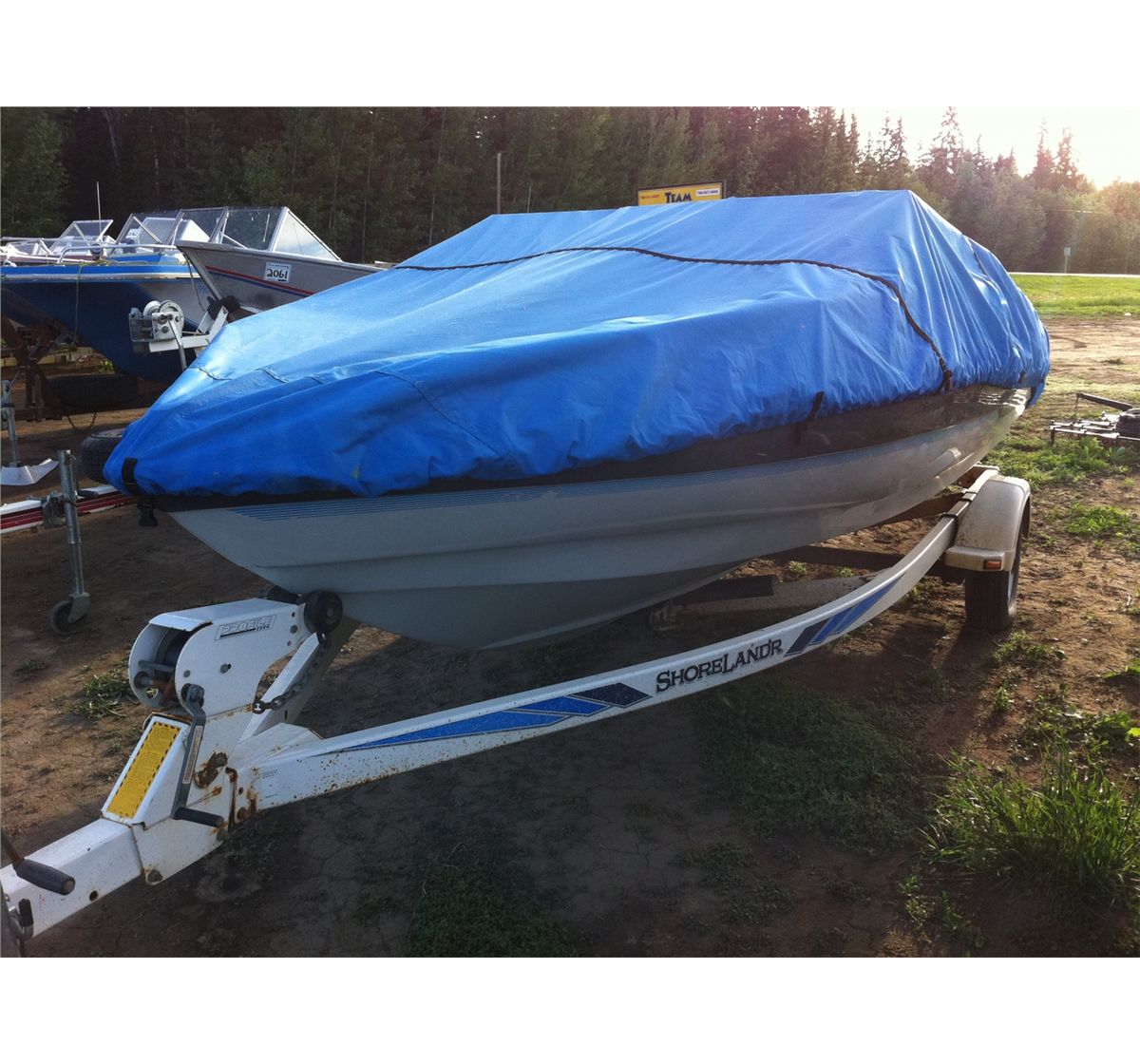 SHORELANDER 17.5FT BOAT,VISION VIP 4.3 LITRE INBOARD,OPEN BOW HULL ...