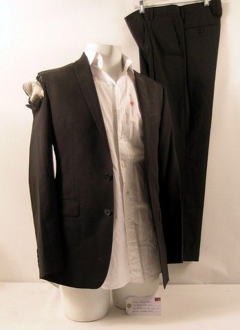 Red 2 Han Cho Bai (Byung-hun Lee) Movie Costumes