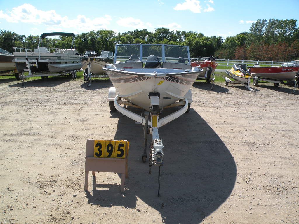 1990 Sylvan Super Sportster 17' boat w/trailer SYL64806A090