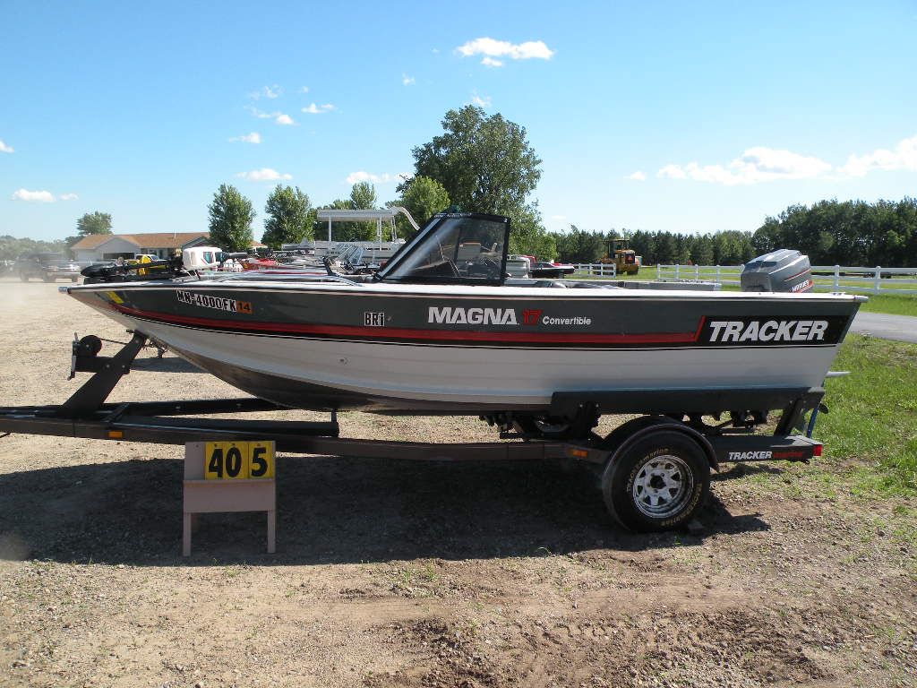 1988 Bass Tracker 17' boat w/trailer BUJ21411D888