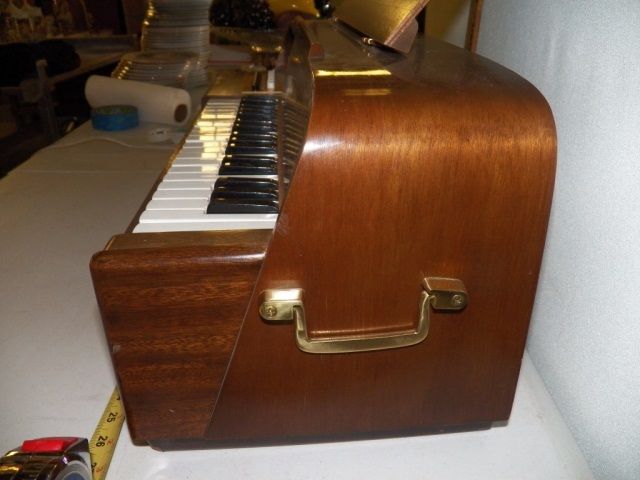 Belvedere Table Top Organ