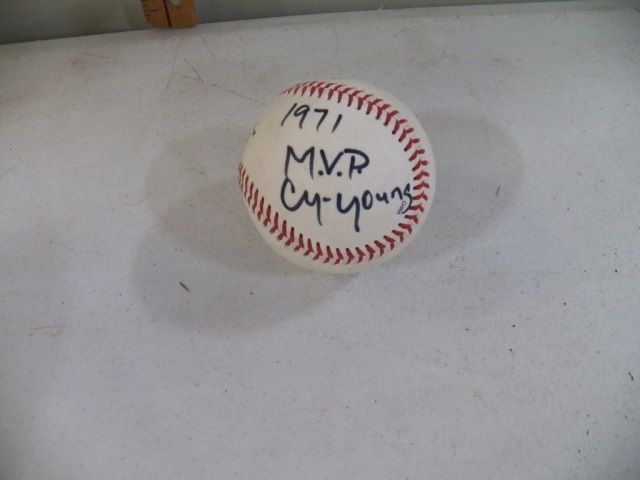 Vida Blue signed Ball