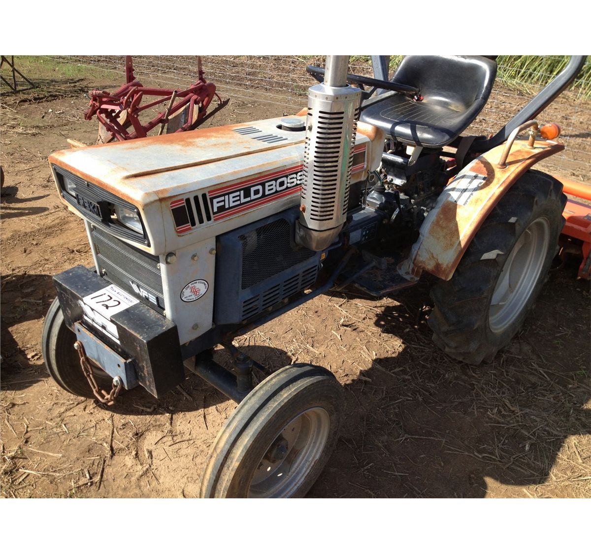FIELD BOSS 16 GARDEN TRACTOR,NEW BATTERY