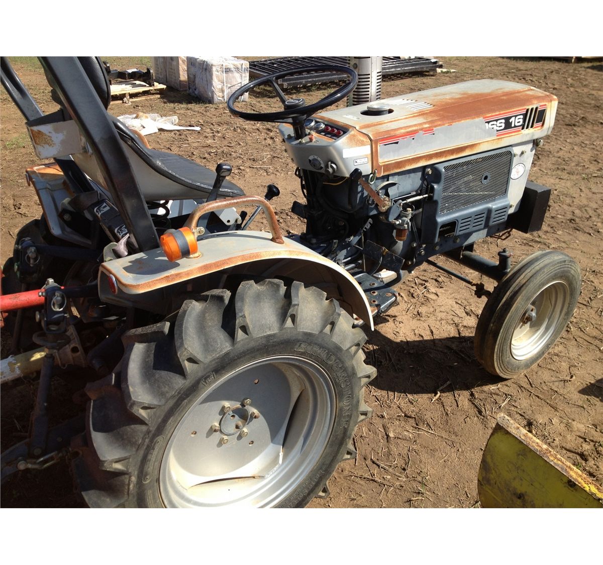 FIELD BOSS 16 GARDEN TRACTOR,NEW BATTERY