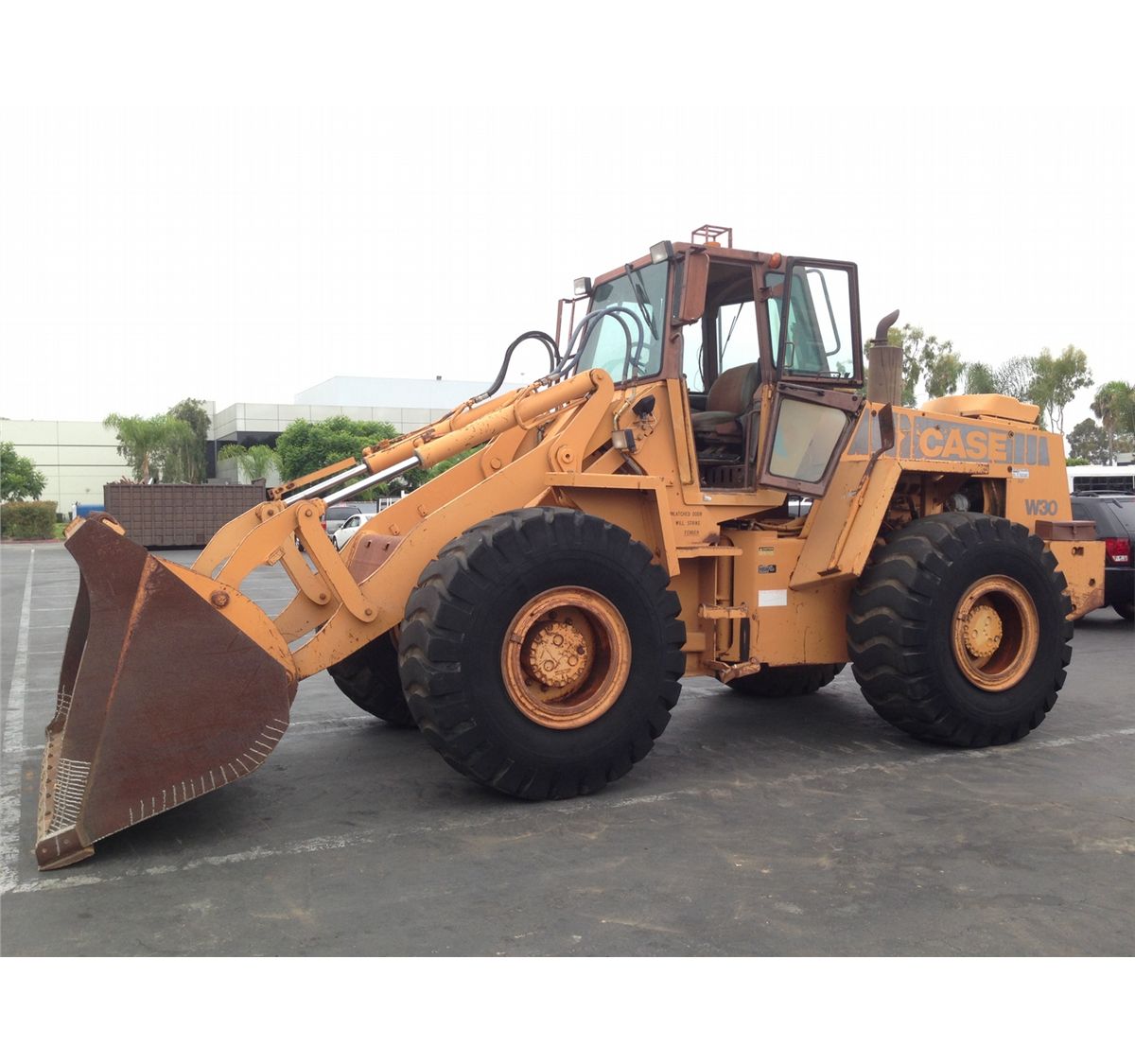 1987 CASE W30 WHEEL LOADER 4WD 4 SPD 6 CYL. DIESEL 153 HP