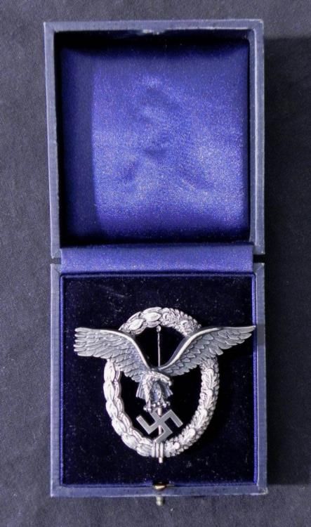RARE NAZI LUFTWAFFE PILOT & OBSERVER'S BADGE W/CASE