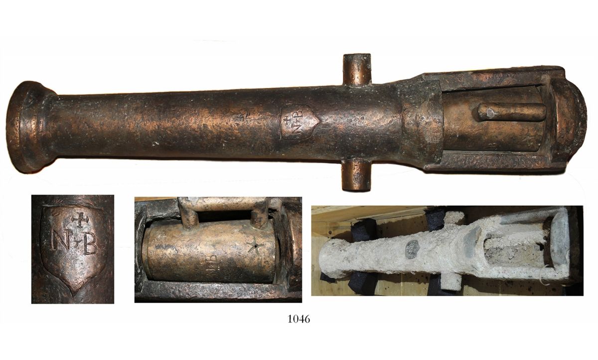 Dutch Bronze Breech loading Swivel Cannon And Matching Breech block Dutch Bronze Breech loading Swivel Cannon And Matching Breech block