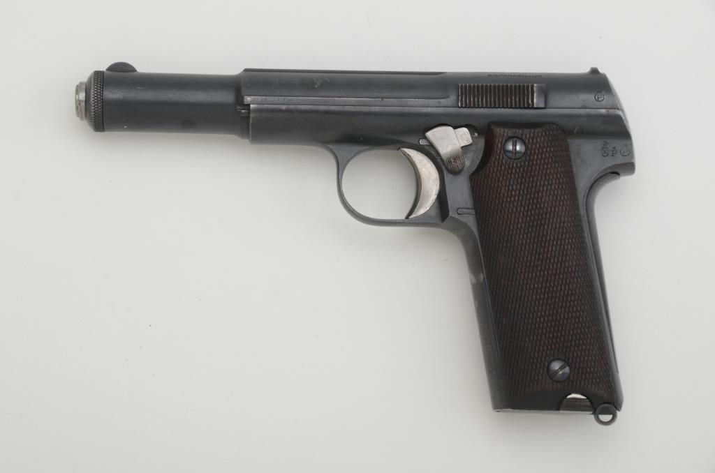 Astra Model 600/43 semi-auto pistol, 9mm cal., 5-1/4” barrel, blue ...